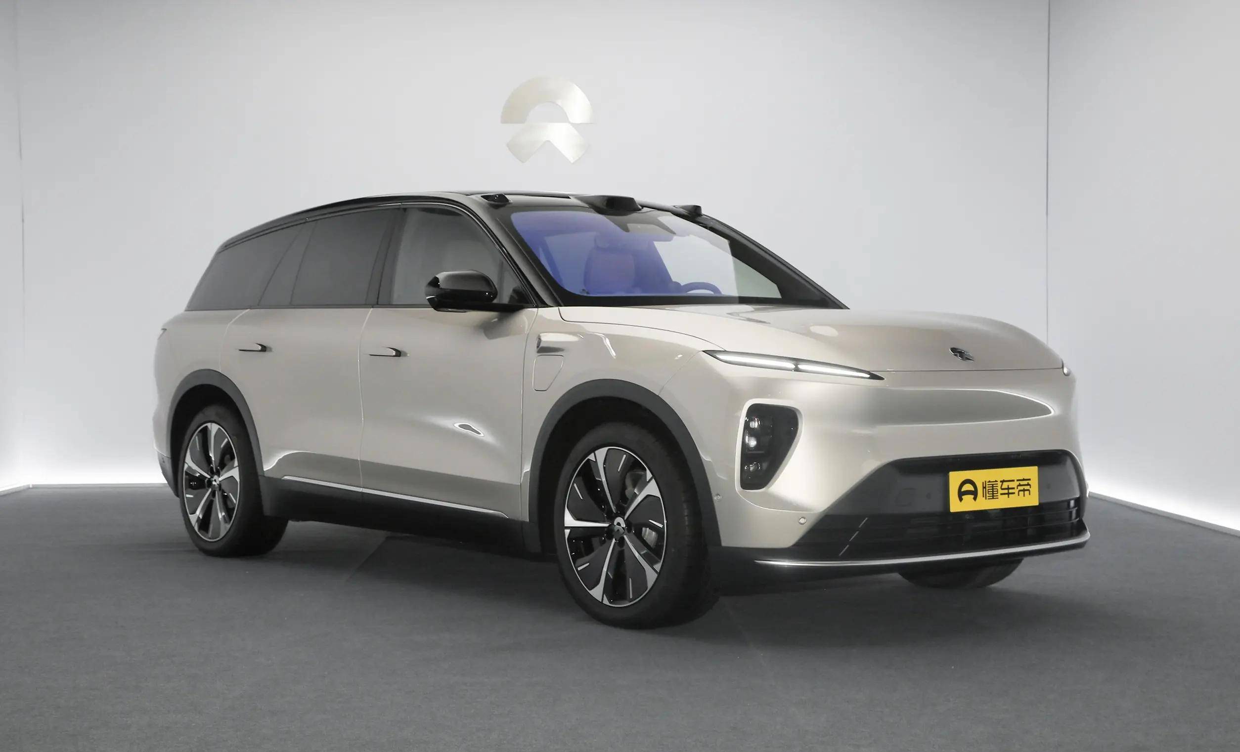 实拍评测2023款蔚来ES8，真的是国产高端新能源中的一枝独秀？_搜狐汽车_搜狐网