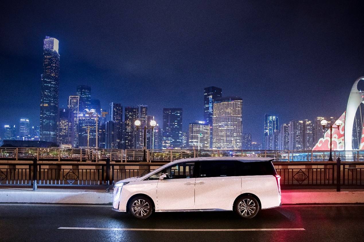 “MPV一哥”又出新产品！_搜狐汽车_搜狐网