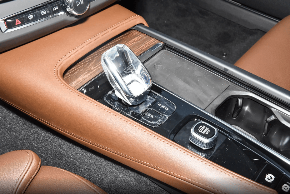 沃尔沃S90对比红旗H9，一个安全都认可，一个表面都很好_搜狐汽车_搜狐网