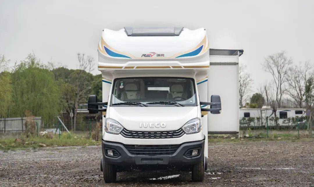 6月16上海房车展，2023款瑞弗V820房车亮相，看看都有哪些升级_搜狐汽车_搜狐网