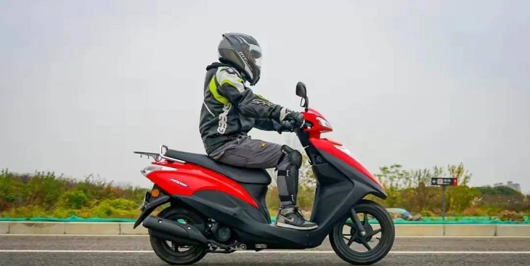 售价6980元，一款最经济的通路踏板，本田NS125D_搜狐汽车_搜狐网