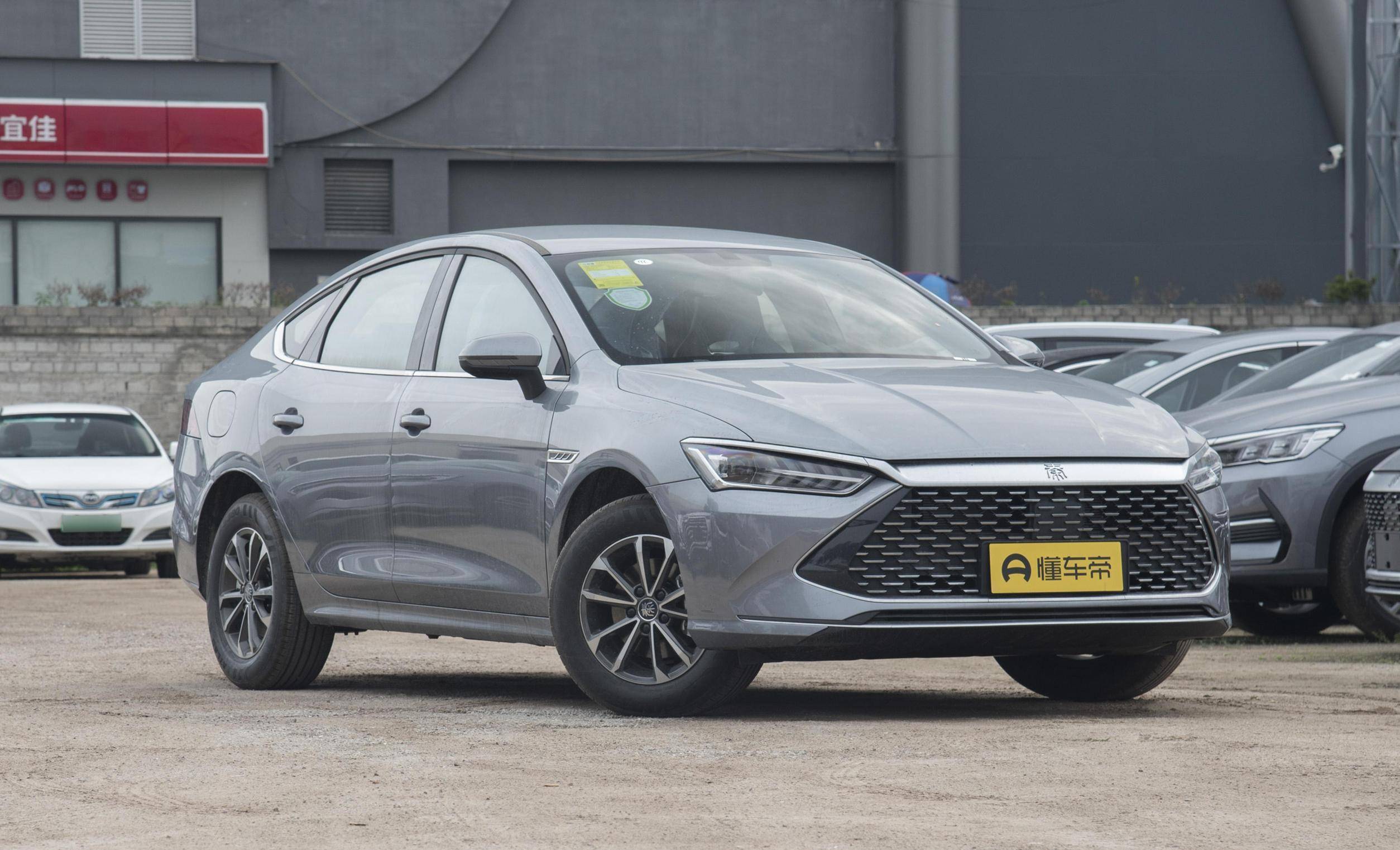 大众朗逸新锐售9.999万元起，配1.5L+6AT变速箱，家用到底怎么样_搜狐汽车_搜狐网