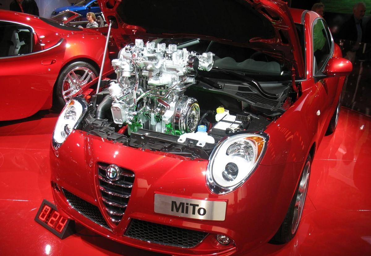 路虎新3.0T直六发动机-PT306，真的是“偷师”宝马和奔驰吗？_搜狐汽车_搜狐网