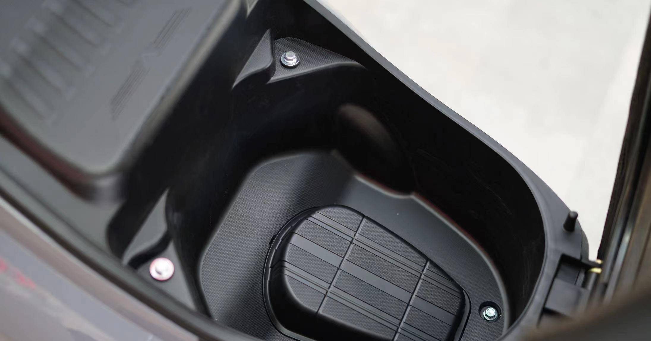 售价9999元，23款大阳VPS125极致版发布-超越极限的性能与配置_搜狐汽车_搜狐网