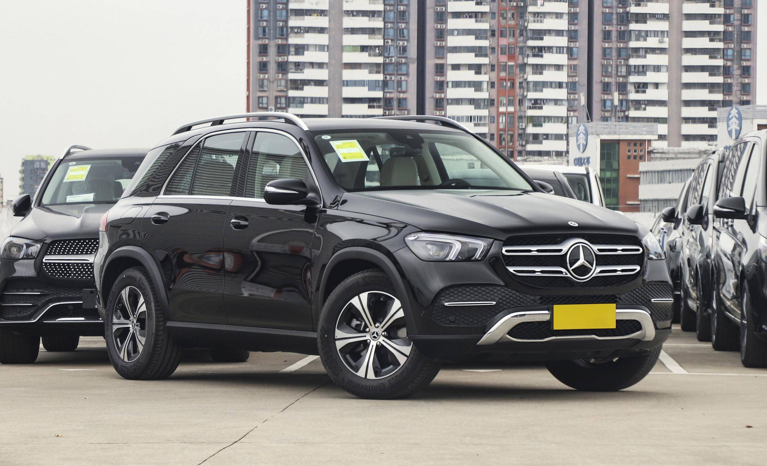 2023款奔驰GLE评测：售价69.98万，2.0T+9AT，内饰豪华_搜狐汽车_搜狐网