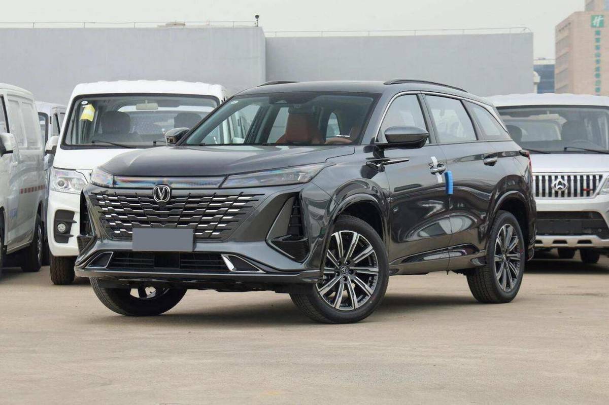 解读第三代长安CS75 PLUS，仅12.49万起，全系8AT，还能继续火吗？_搜狐汽车_搜狐网