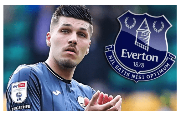 乔尔·皮罗（Joel Piroe）可能会在主帅承认后为埃弗顿提供维克多_本赛季_前锋_蓝军