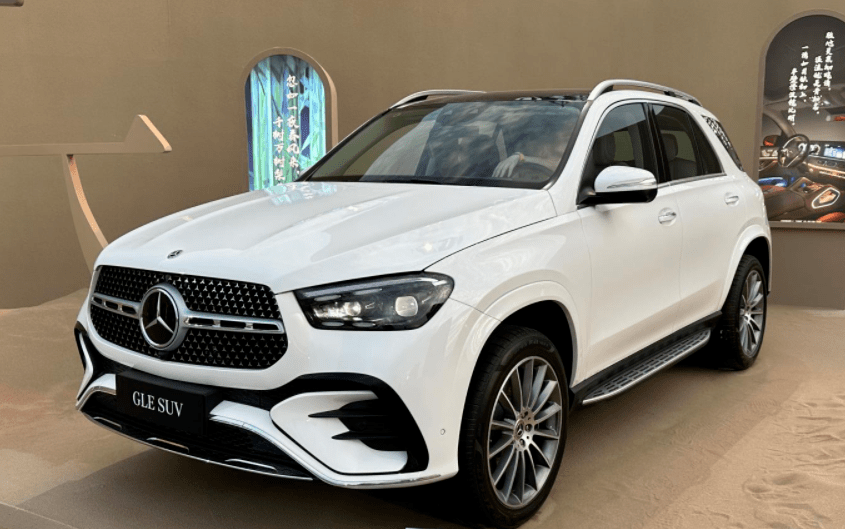 压力给到宝马X5！搭载48V轻混/插混动力，奔驰新款GLE售69.98万元起_搜狐汽车_搜狐网