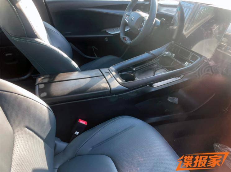 瞄准蔚来ET5？极狐N51专利图及最新谍照_搜狐汽车_搜狐网