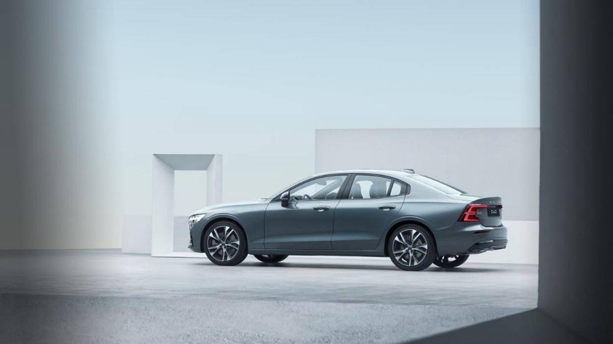 解锁S60的隐藏彩蛋：二十多万买份安全感，操控算白送的_搜狐汽车_搜狐网