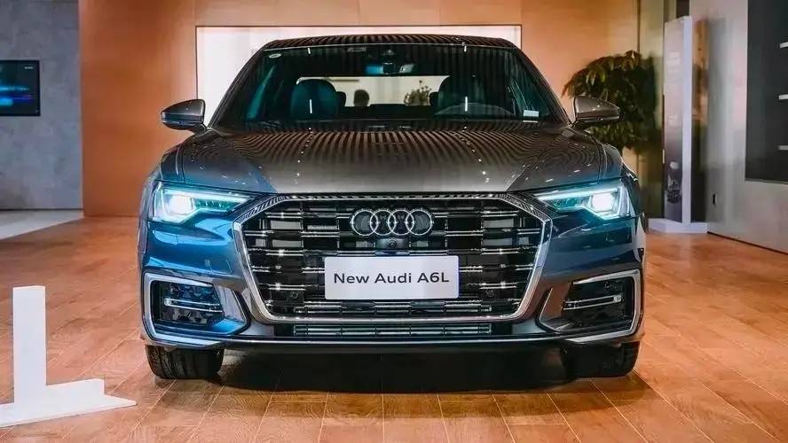 6月豪华车乱战：奔驰继续霸榜，A6L闷声发财，凯迪拉克往一线靠拢_搜狐汽车_搜狐网