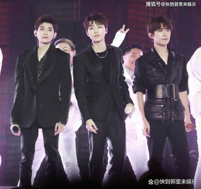 西安发的TFBOYS演唱会观演指南十周年演唱会：粉丝期待与热情高涨_音乐_时间_偶像