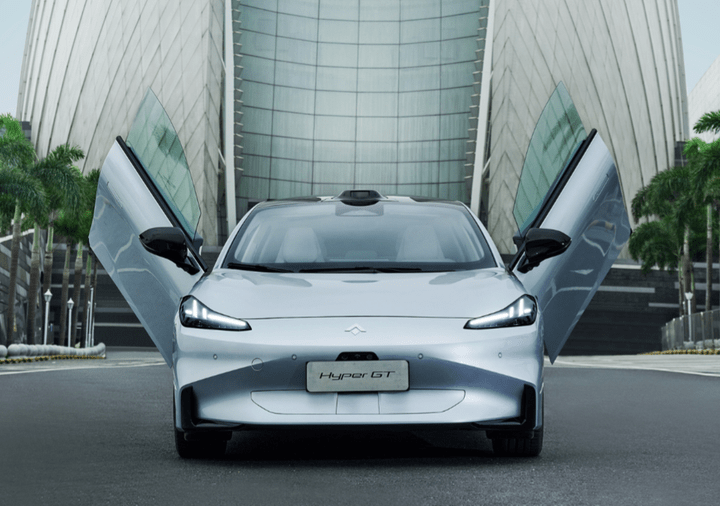 预算20-30万元，埃安昊铂GT和小鹏P7i，谁更值得入手？_搜狐汽车_搜狐网