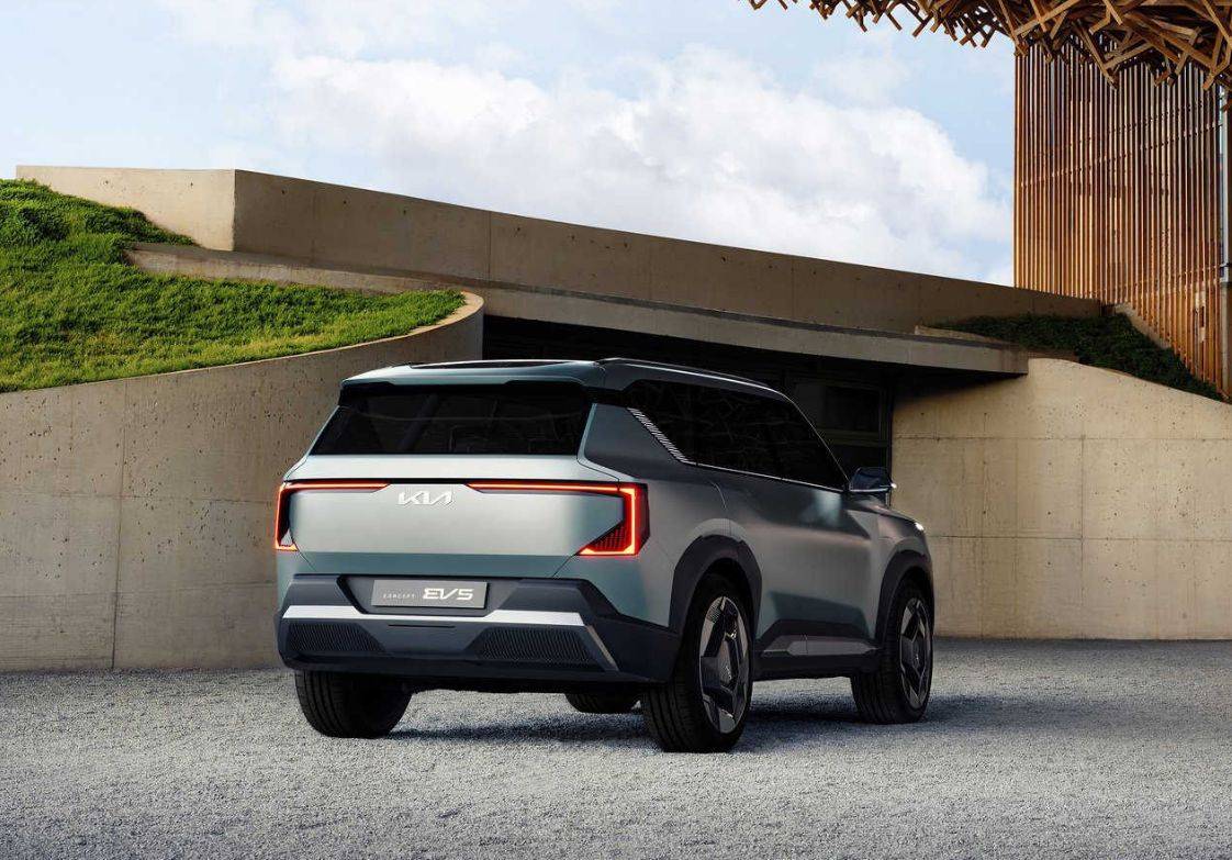 一款轿跑SUV、两款SUV，起亚将在成都带来什么惊喜？_搜狐汽车_搜狐网