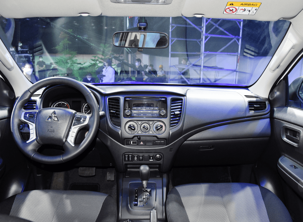 三菱的纯进口车，搭载2.2T+6AT，轴距3米，对标长城山海炮_搜狐汽车_搜狐网