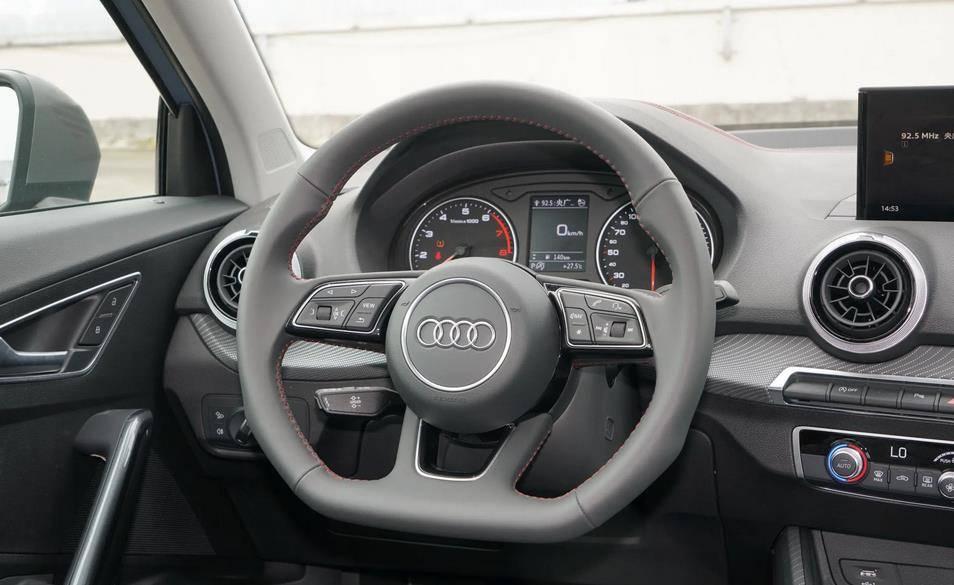 23款奥迪Q2L上市，换1.5T四缸动力，20多万就买个标？_搜狐汽车_搜狐网