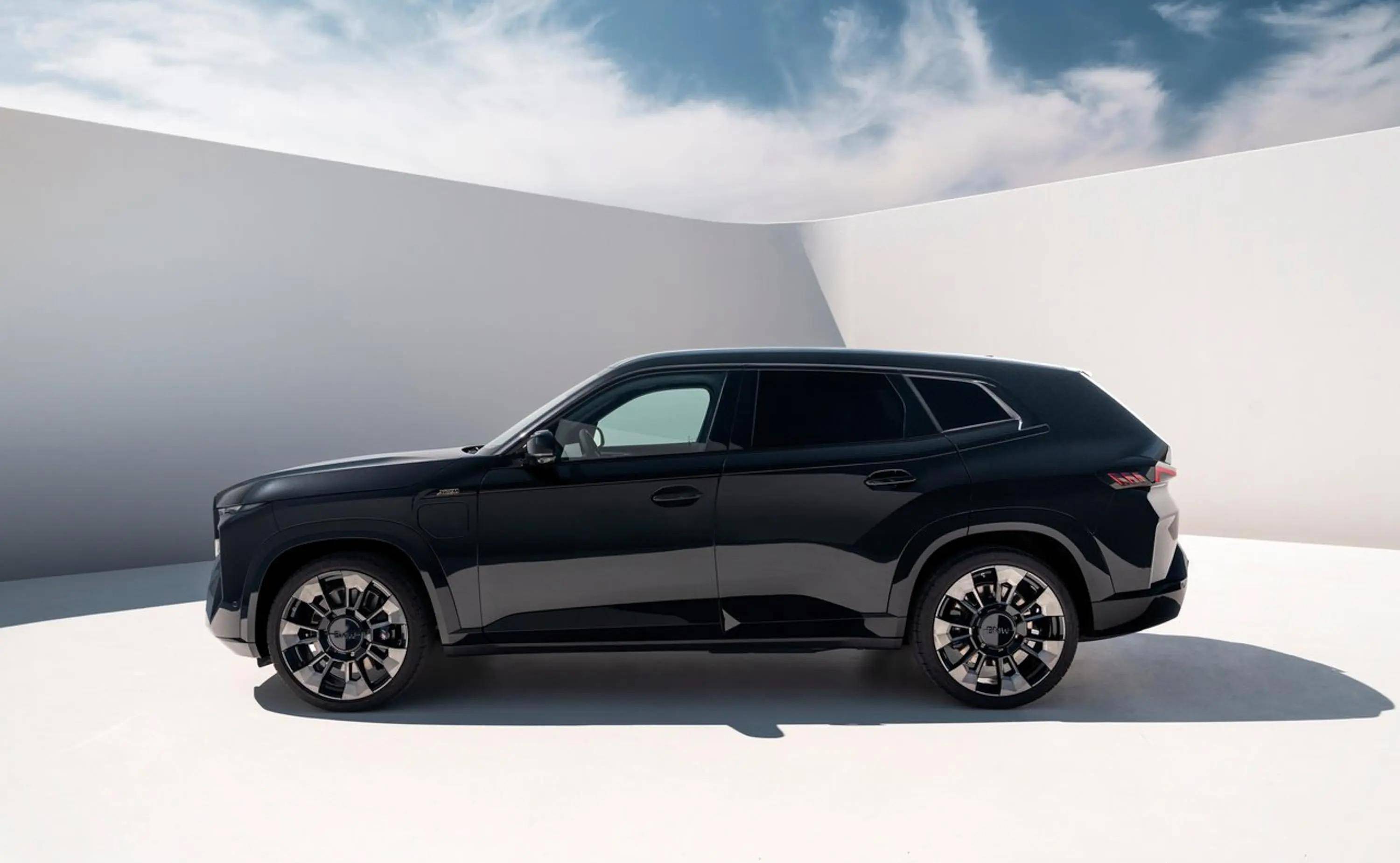 宝马的旗舰SUV，V8带490匹马力，大5座空间，能4.3s破百_搜狐汽车_搜狐网