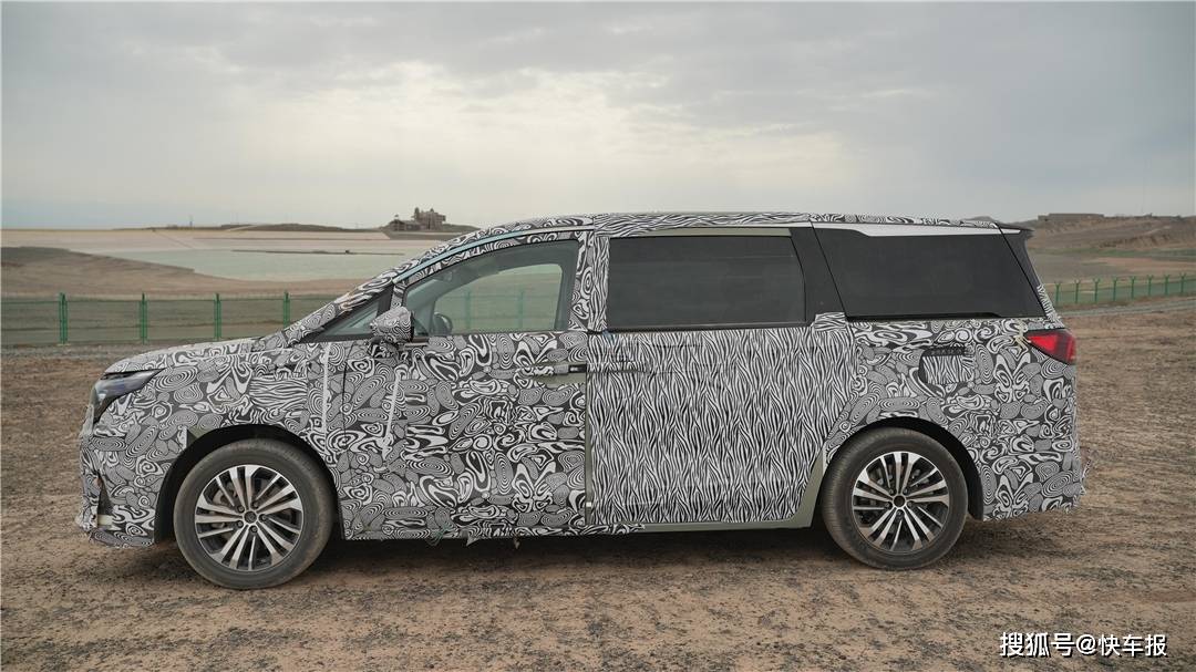 提升档次走捷径，江淮瑞风RF8谍照曝光，气势不输腾势D9！_搜狐汽车_搜狐网