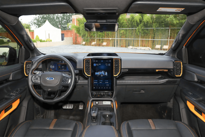 晚到却是一流，畅销全球180国，配2.3T+8AT+全时四驱，剑指长城炮_搜狐汽车_搜狐网