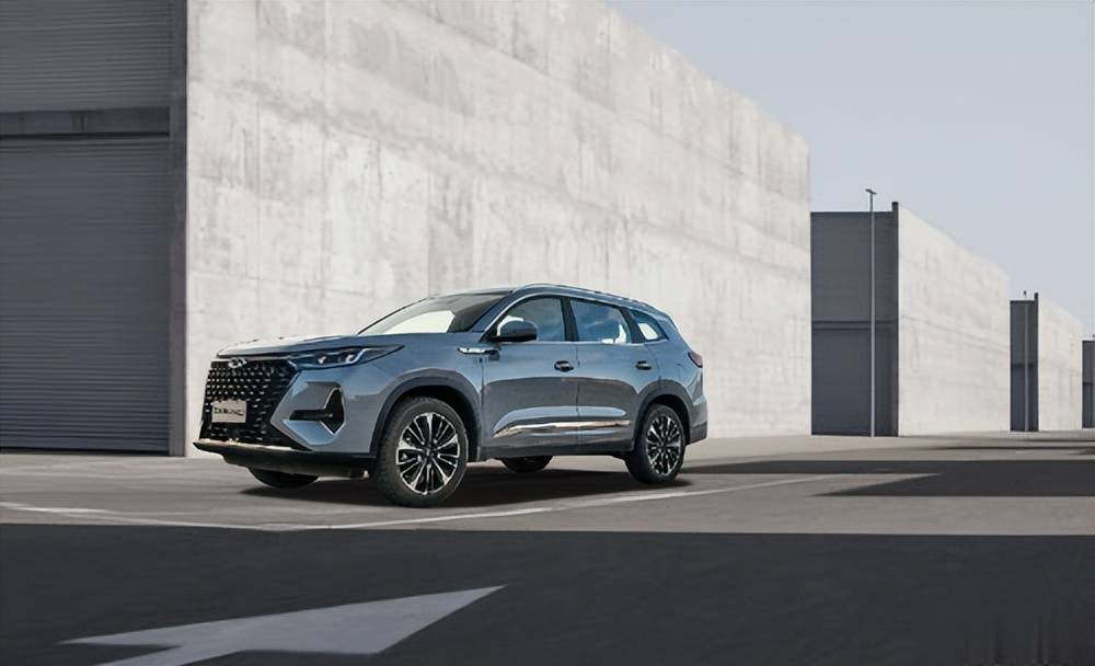 谁是高人气国货？二代CS75PLUS对比奇瑞瑞虎8 PRO_搜狐汽车_搜狐网