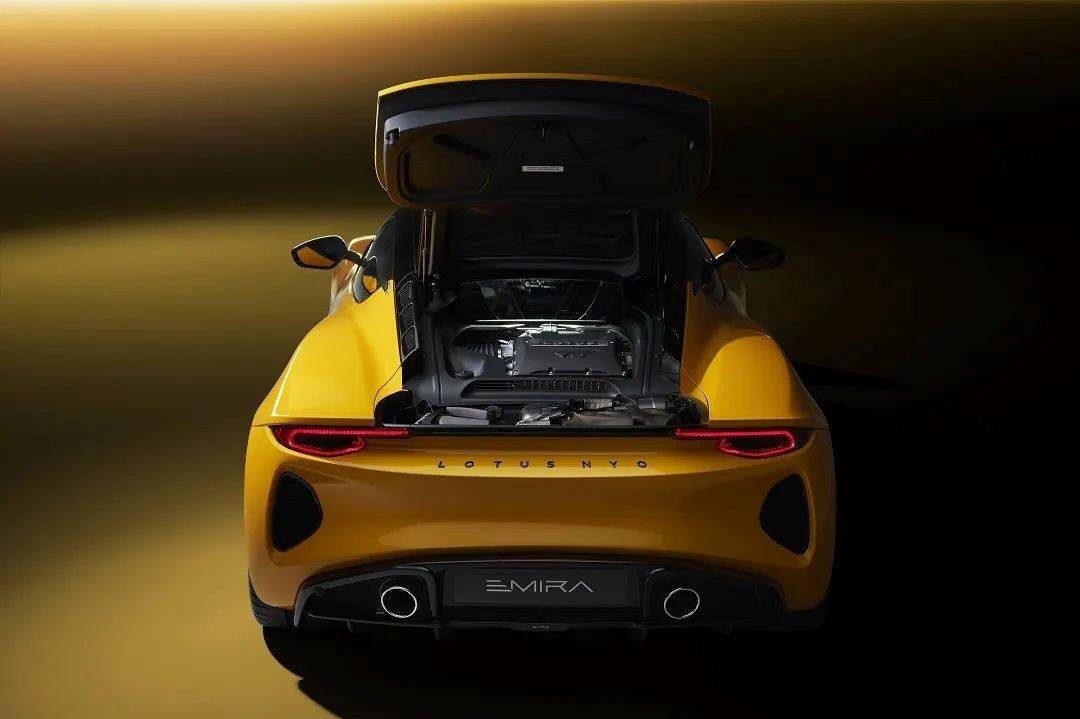2小时订单破百！传承75年赛道基因 路特斯Emira带来不容错过的纯粹驾驶乐趣_搜狐汽车_搜狐网