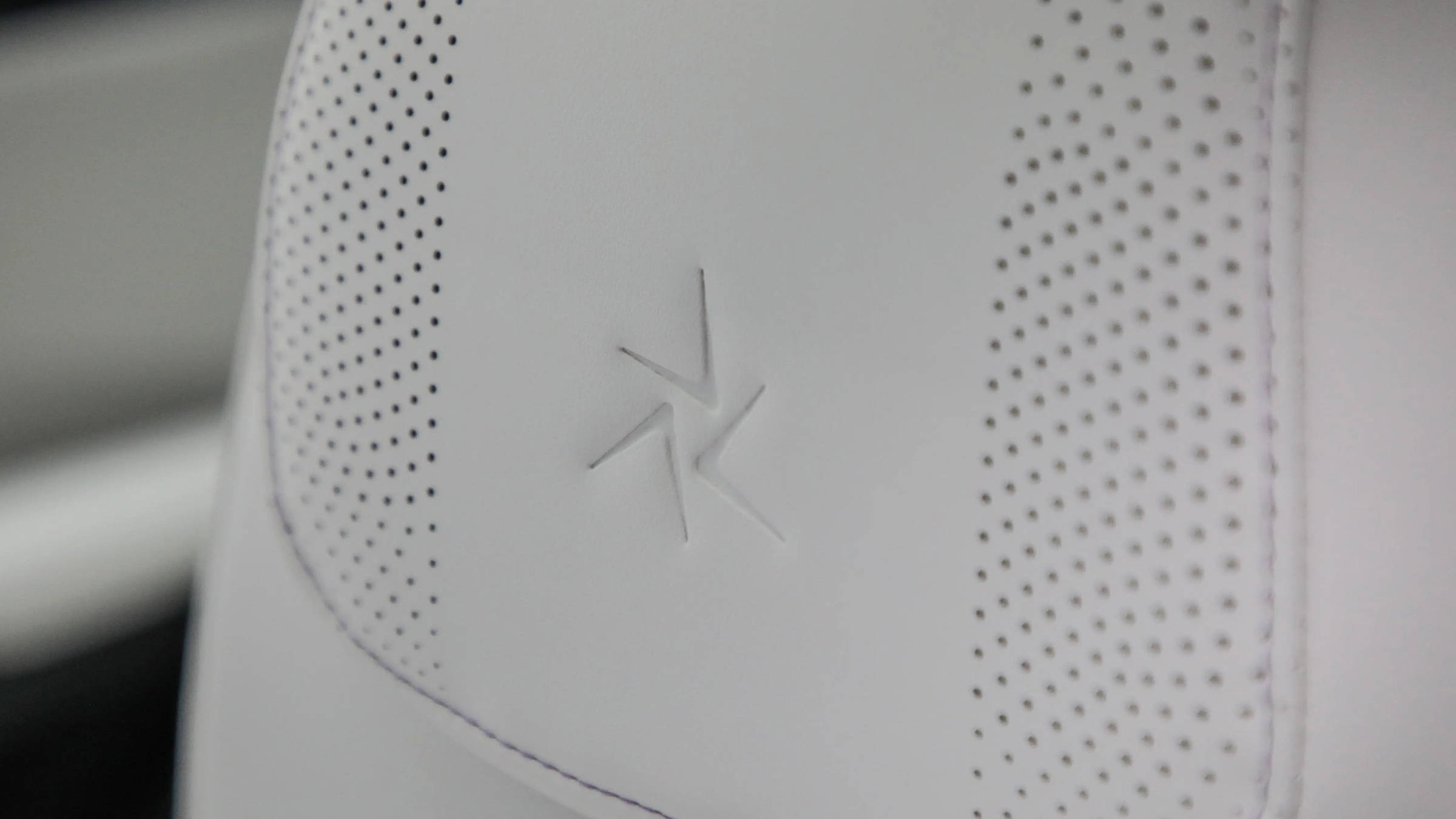 解析吉利银河L7产品力，综合续航里程1370km，顶配售价17.37万_搜狐汽车_搜狐网