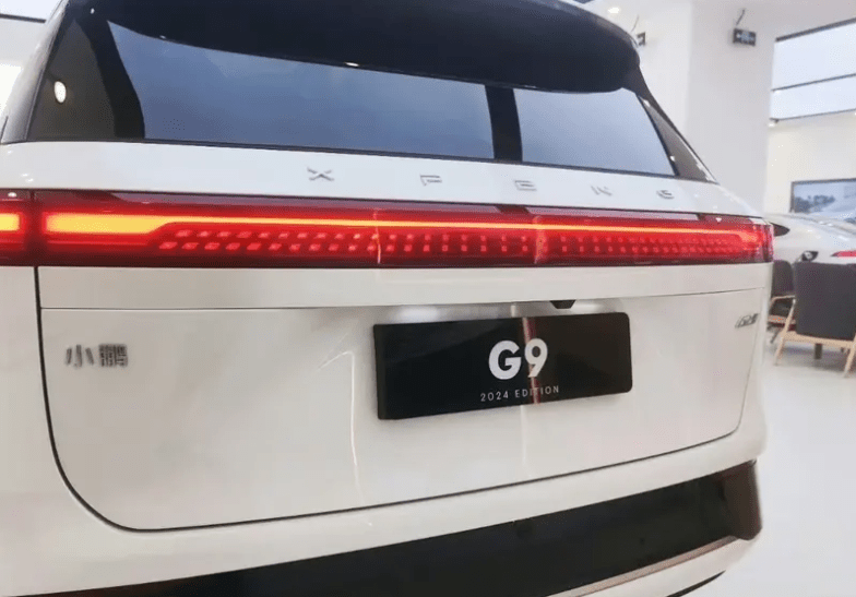 新款小鹏G9实车曝光 取消5D座舱_搜狐汽车_搜狐网