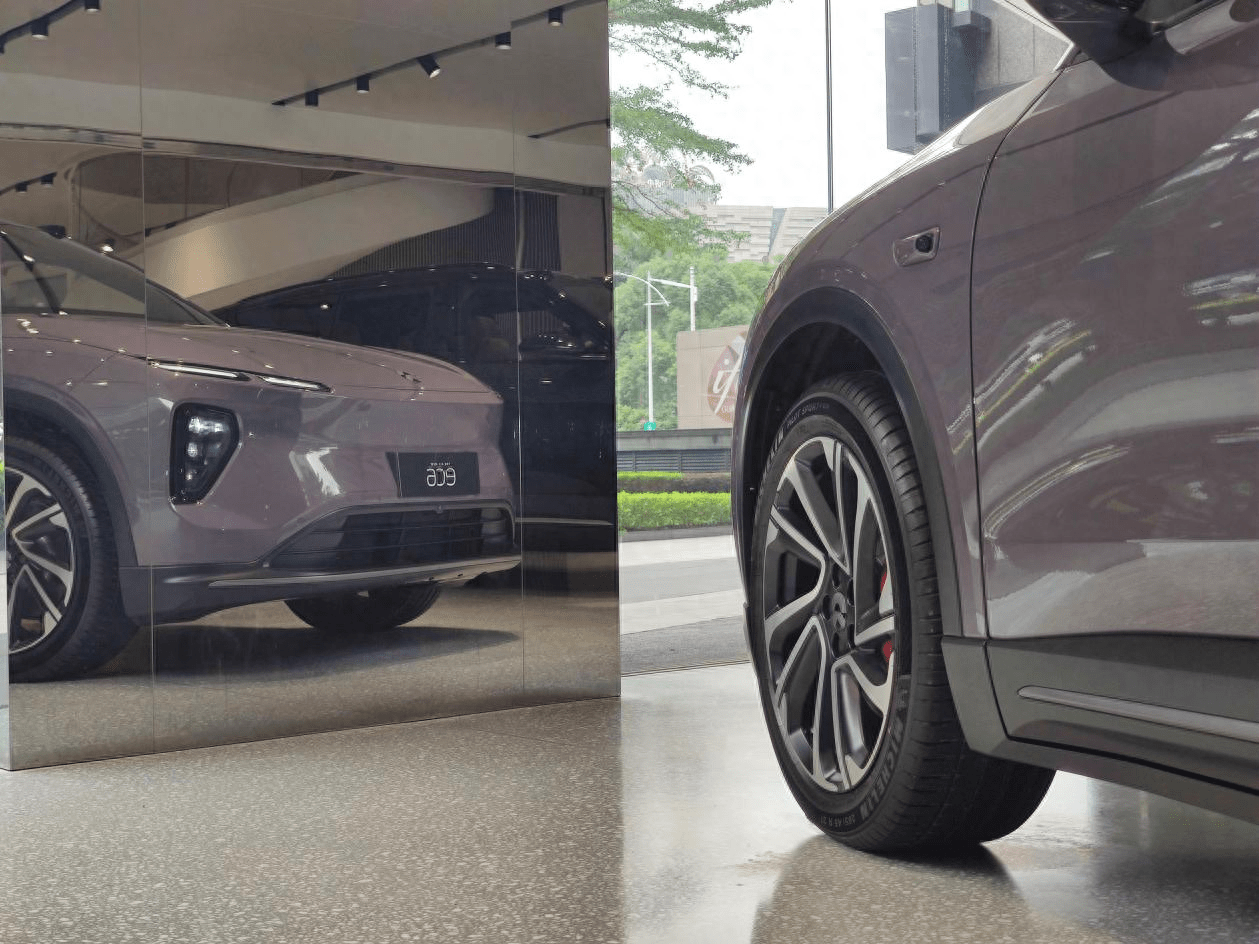 抢先实拍蔚来全新EC6！9月15日上市，主动尾翼+溜背车身太帅_搜狐汽车_搜狐网