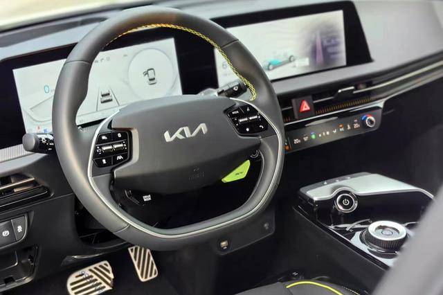 浅试起亚EV6，28.28万起售，GT版适合驾控玩家_搜狐汽车_搜狐网