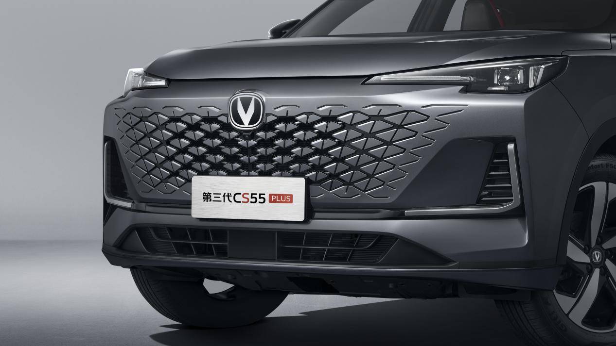10万级家用精品SUV 第三代CS55PLUS上市 15项品质提升 售9.99万起_搜狐汽车_搜狐网
