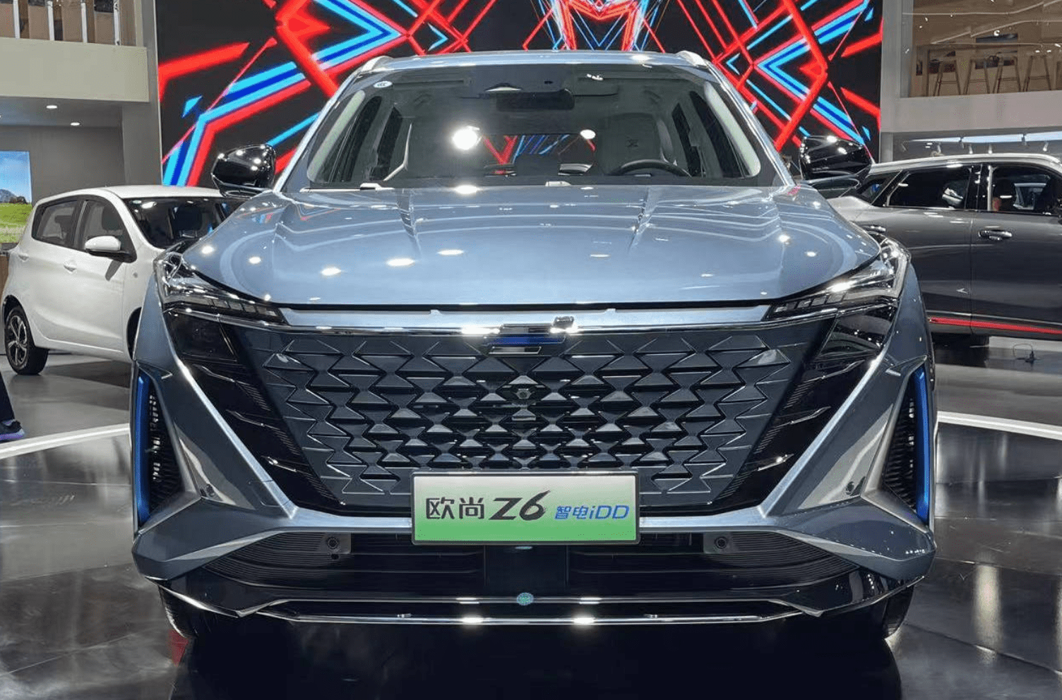 “最敢冲”的豪华SUV！25万实力仅卖13万，比途观L大一圈，又大又省钱_搜狐汽车_搜狐网