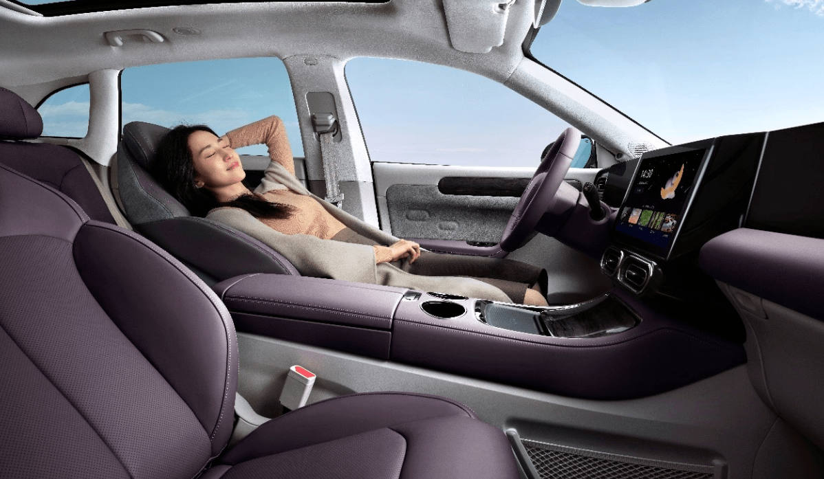 顶配是否物超所值？零跑C11超级增程PK深蓝S7_搜狐汽车_搜狐网