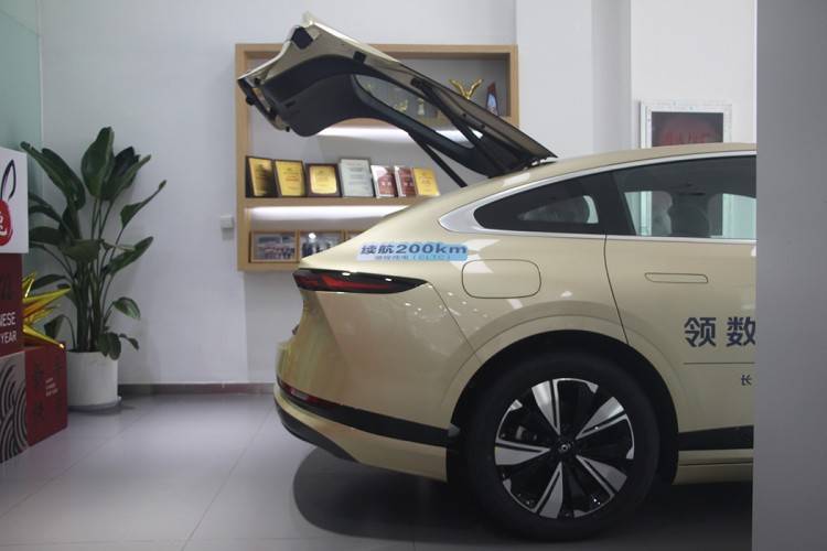 比海豹更有诚意，15.59万元就能拥有，探店长安启源A07！_搜狐汽车_搜狐网