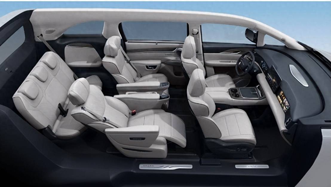 高端MPV疯狂内卷 比腾势D9还大 合创V09上市，31.88万起 要成爆款？_搜狐汽车_搜狐网