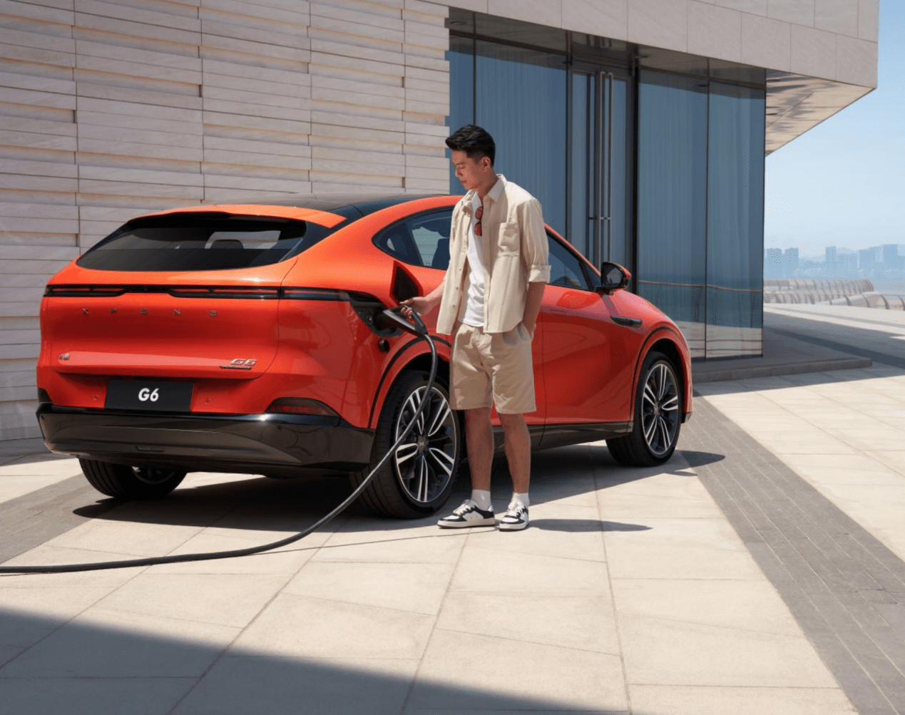 支持800V快充，9月交付8132台，小鹏G6要“吞”了20-25万的市场？_搜狐汽车_搜狐网