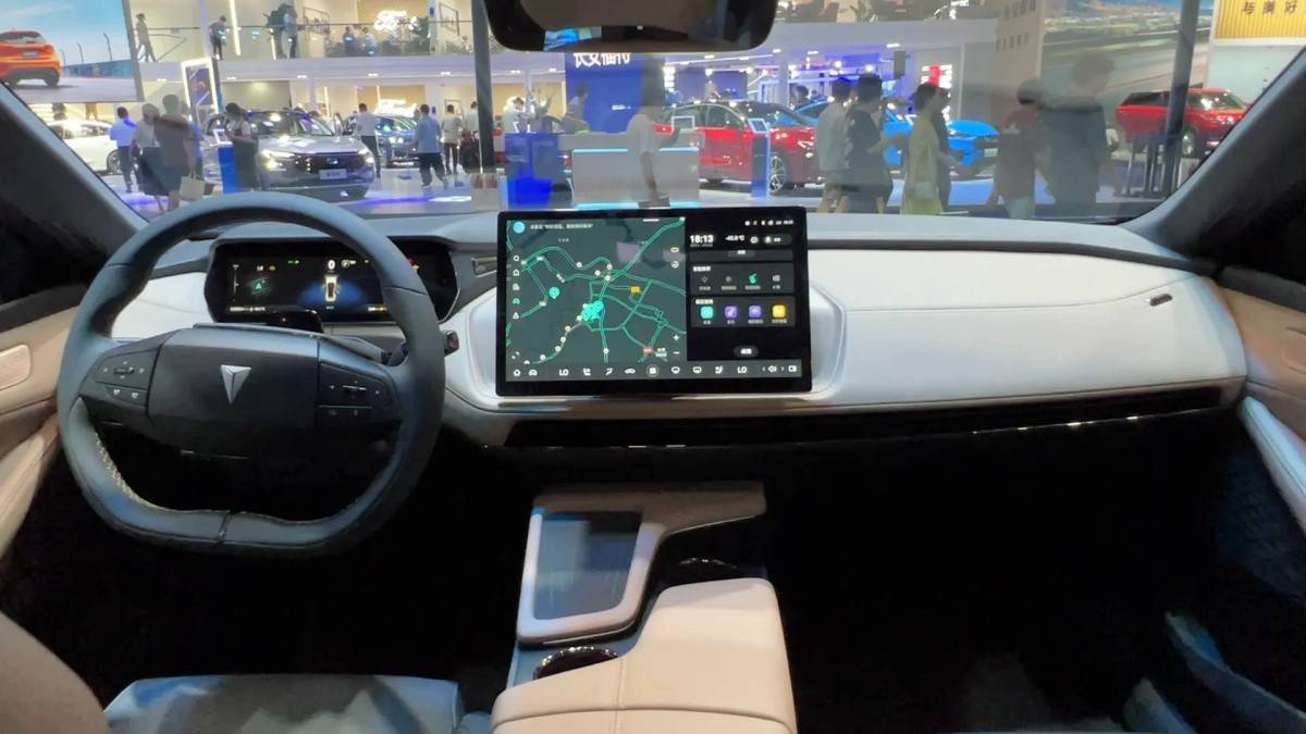 特斯拉Model 3地位不稳，因为出现终结者——深蓝SL03跑出电动新驾趣_搜狐汽车_搜狐网