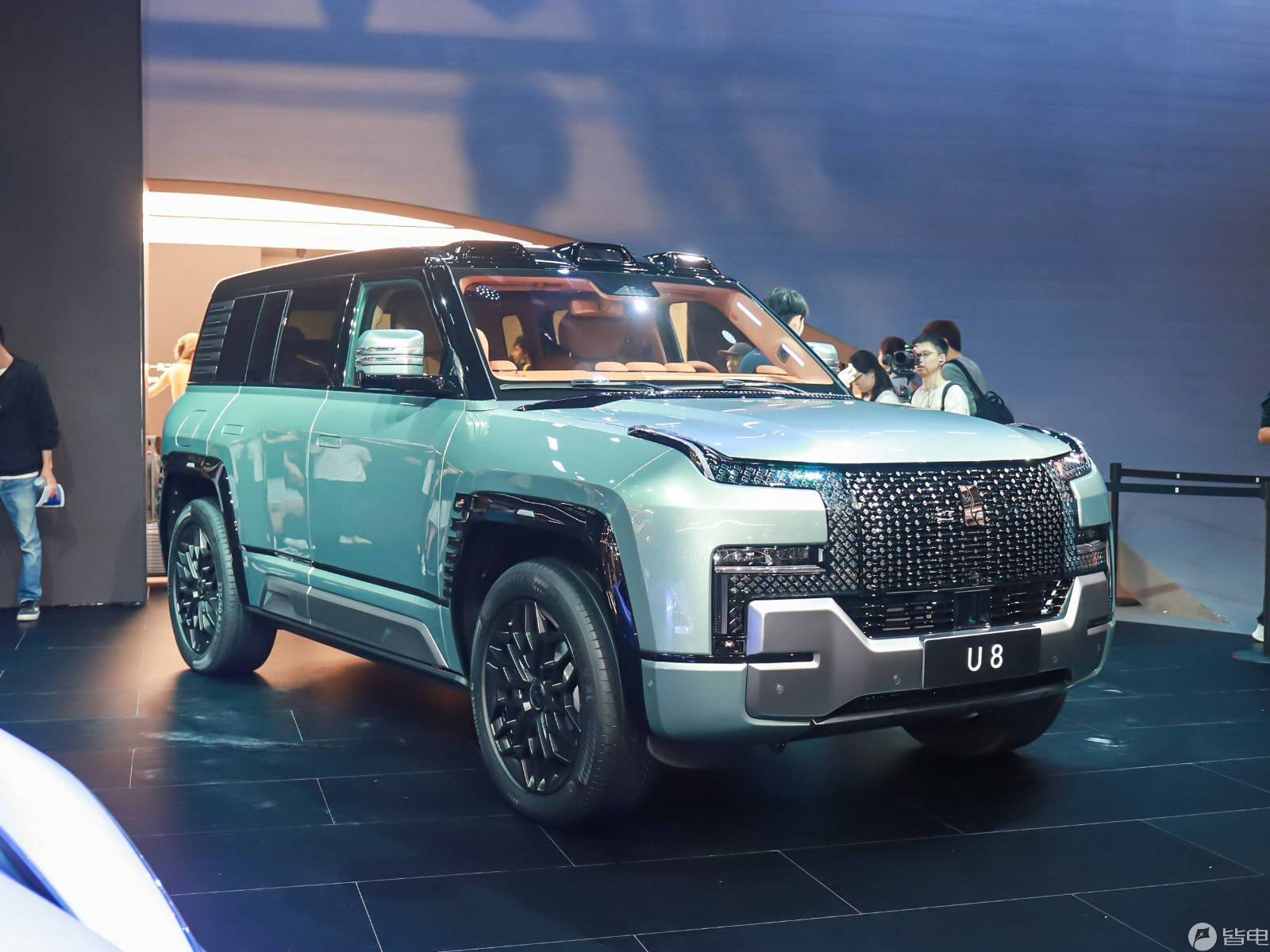 仰望U8已正式投产 当天订单已超3万辆_搜狐汽车_搜狐网