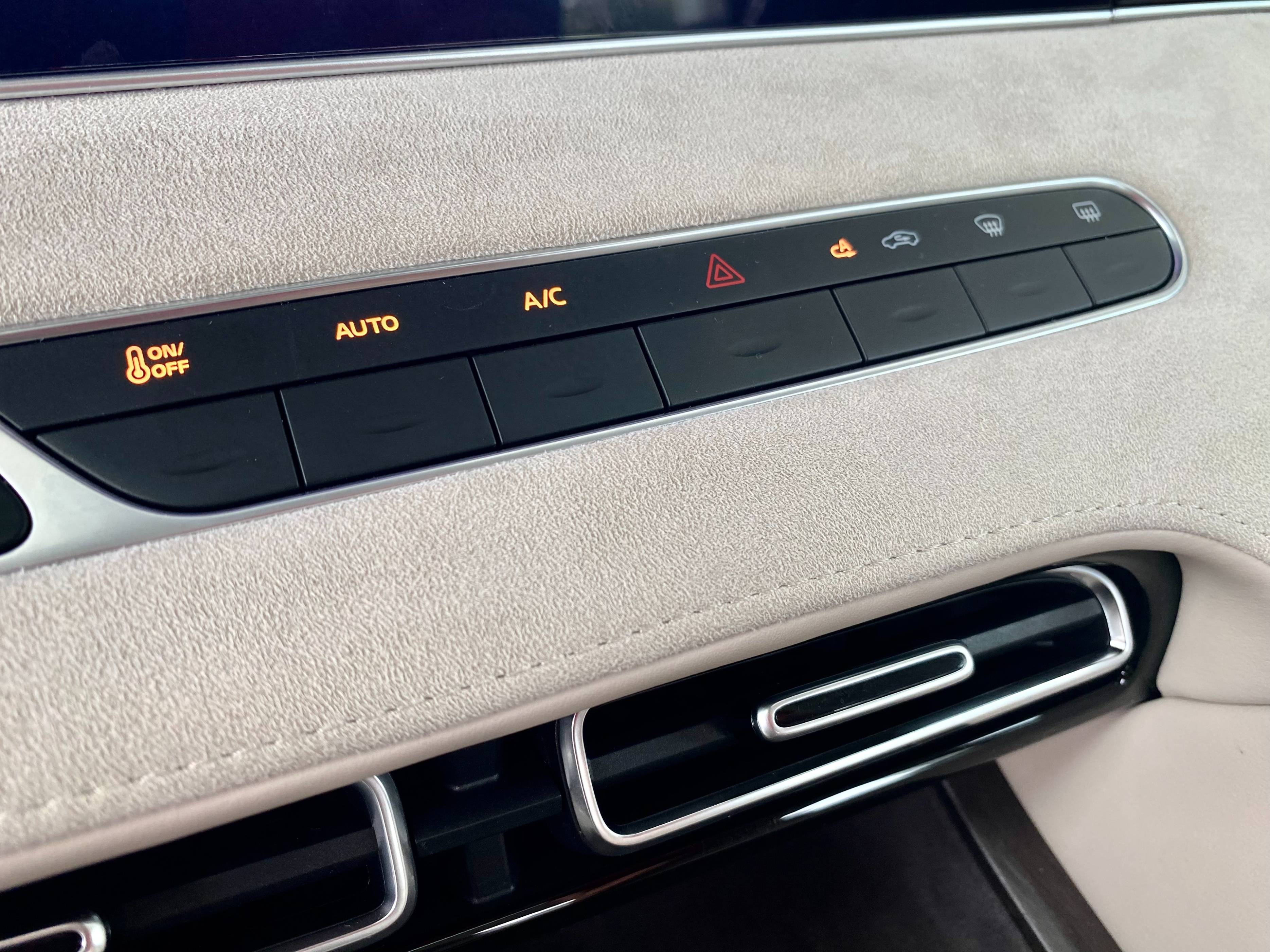 全新“后驱纯电云感”家轿——荣威D7 EV_搜狐汽车_搜狐网