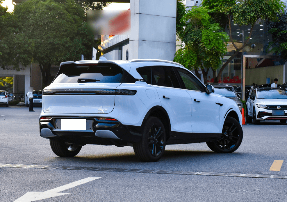 新问界M7的华为ADS2.0确实很强，但这台车有资格向它发起挑战！_搜狐汽车_搜狐网