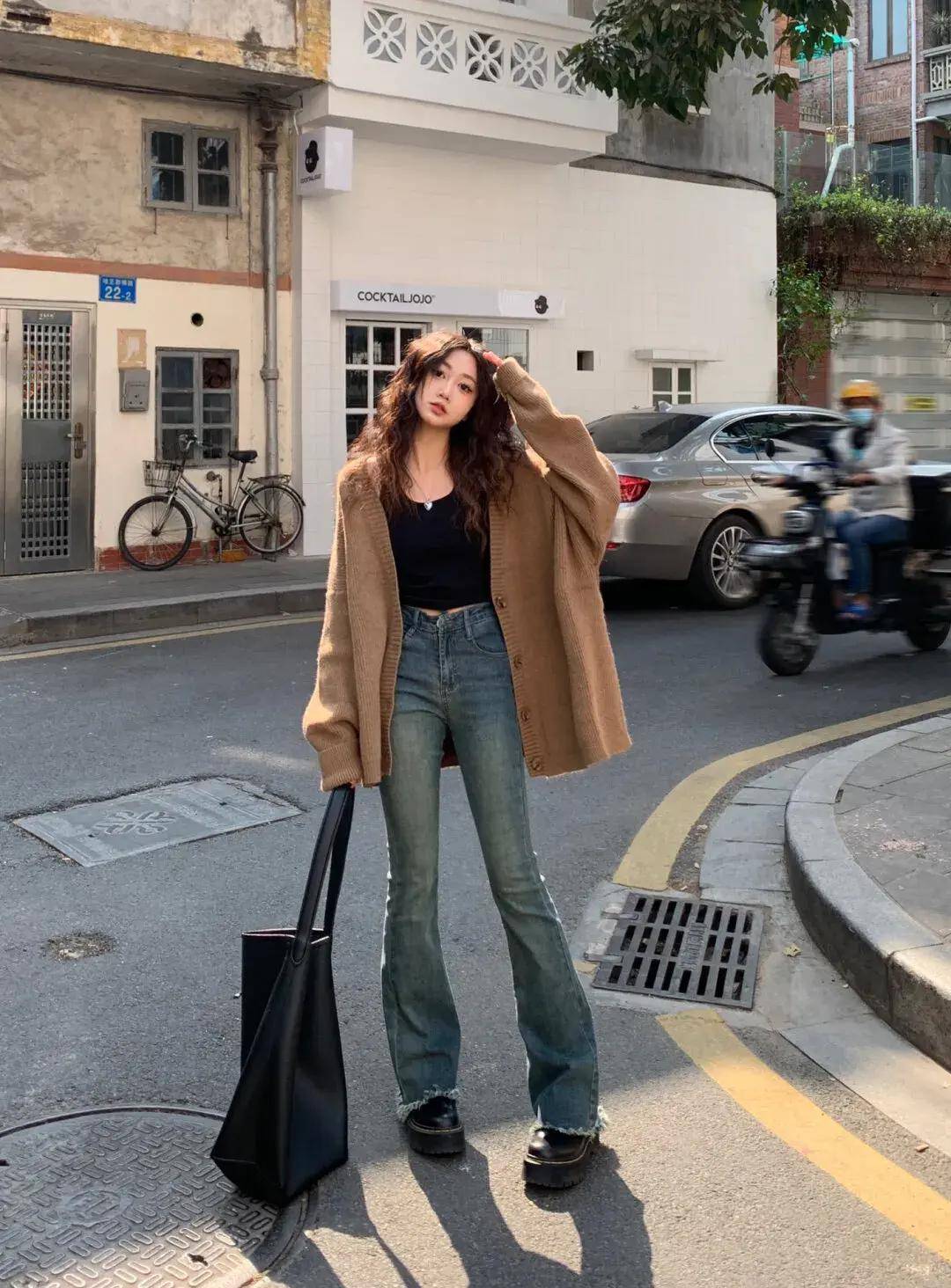 马蹄裤火了，看到这几位博主示范才明白“谁穿谁腿长”，显高显瘦 -6park.com