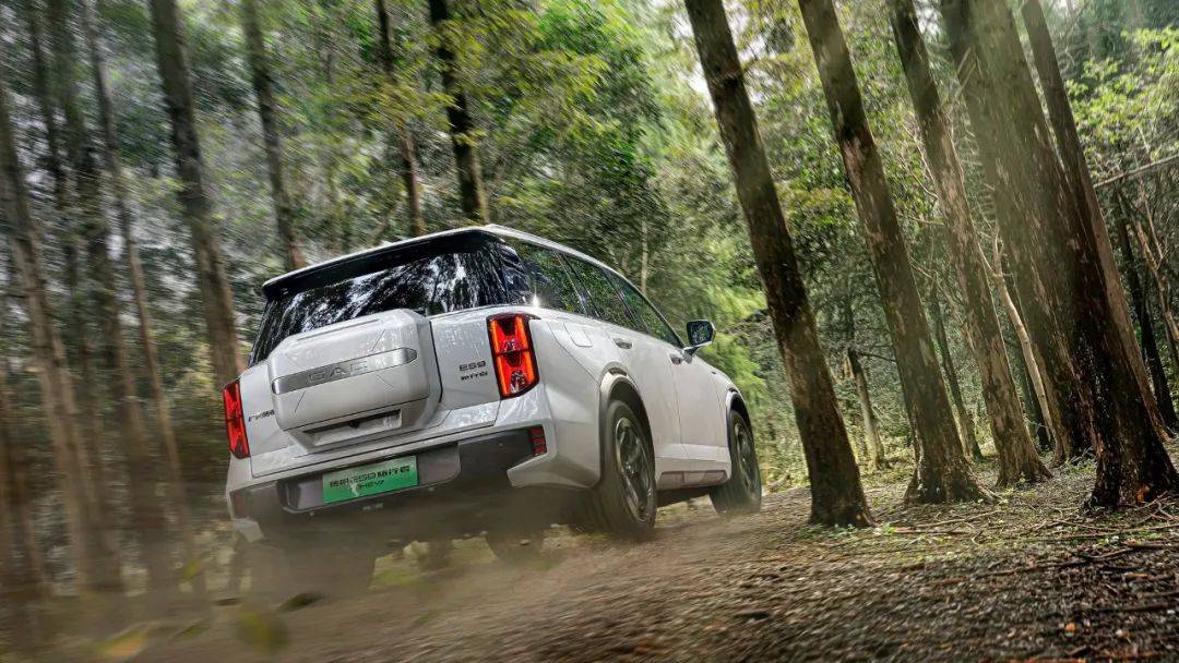 比亚迪唐理想L8都在竞品清单里 传祺ES9上市22.98万起_搜狐汽车_搜狐网