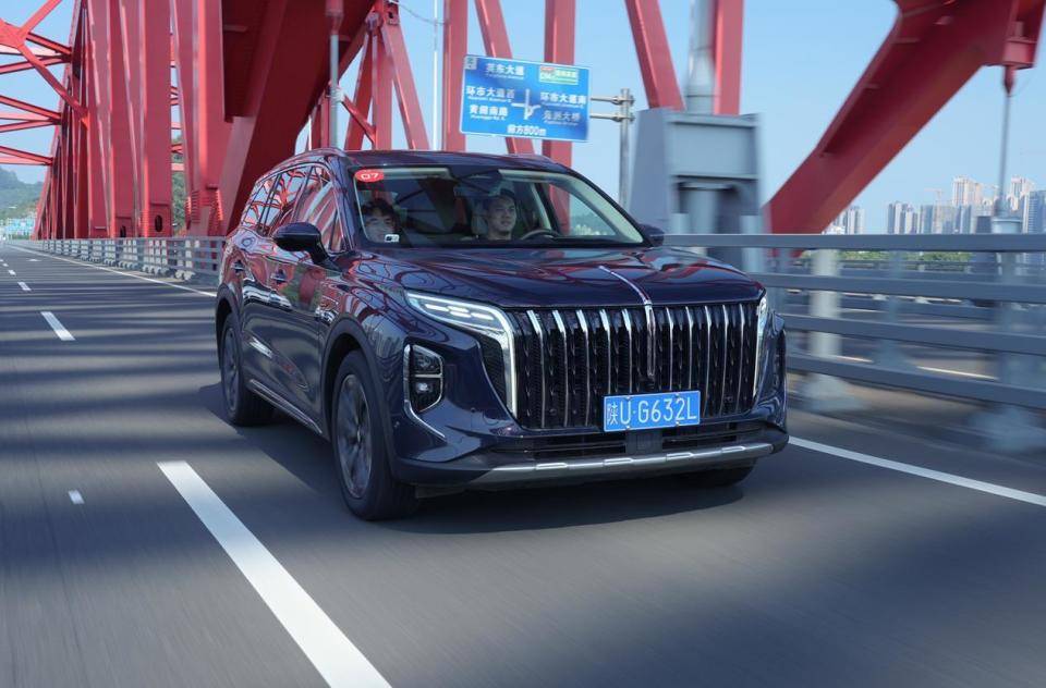 近5米的豪华品牌中大型SUV，20多万就能买 试驾改款红旗HS7_搜狐汽车_搜狐网