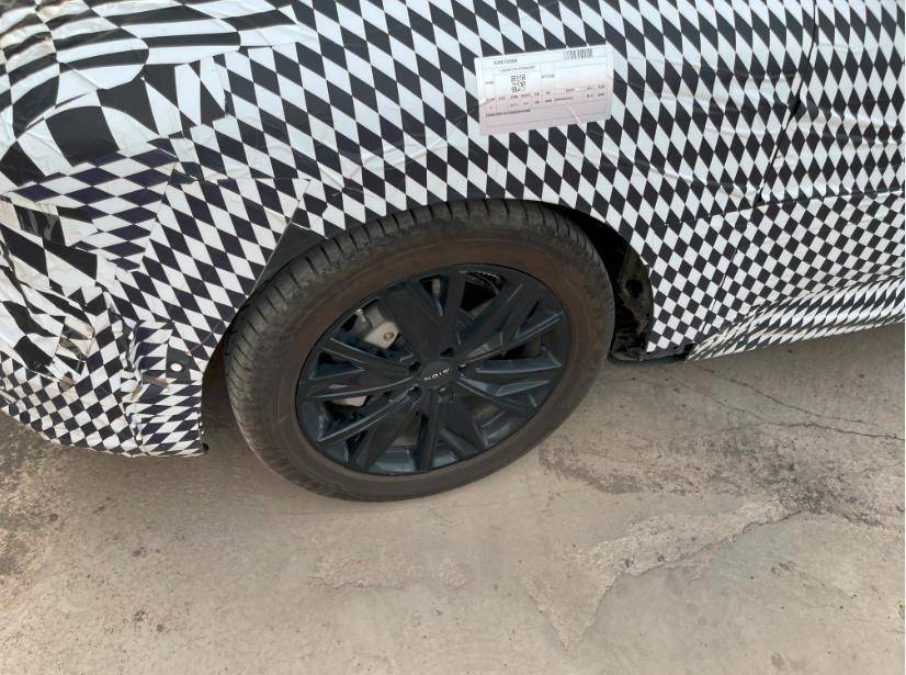 广汽埃安AH8最新谍照，或为大型SUV，曾与华为联合开发_搜狐汽车_搜狐网