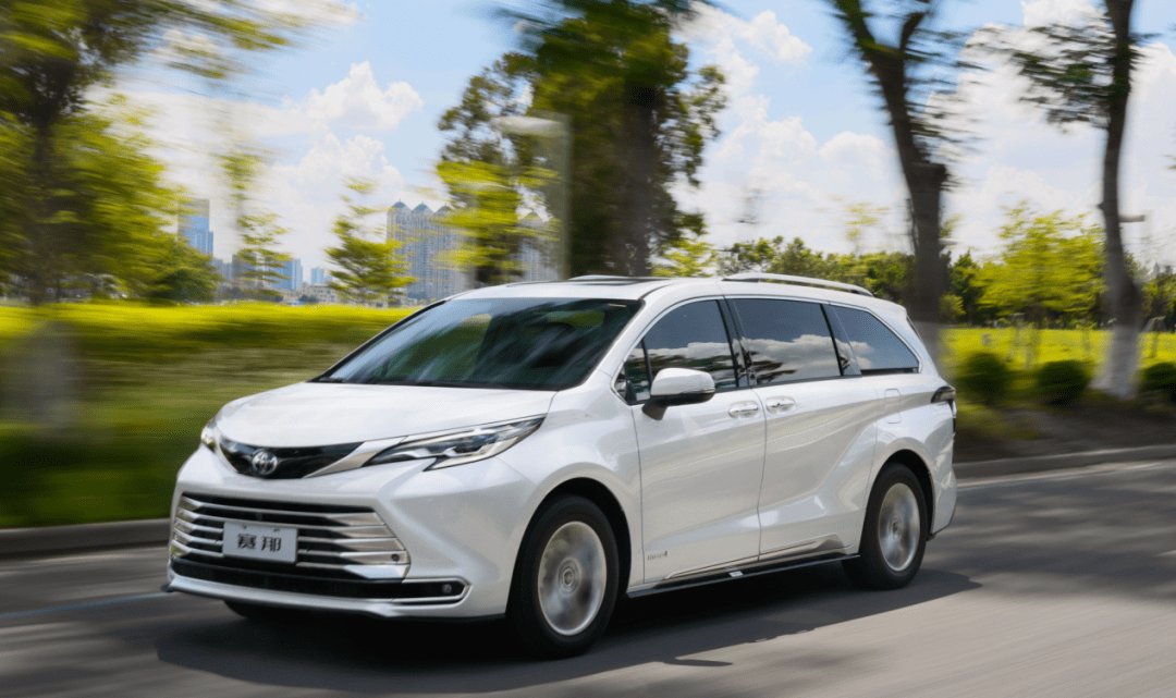 30万预算买家用MPV，赛那和GL8该怎么选才没有司机感？_搜狐汽车_搜狐网