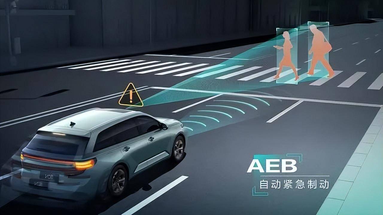 何小鹏与余承东AEB之争：消费者更在乎效果而非噱头营销_搜狐汽车_搜狐网