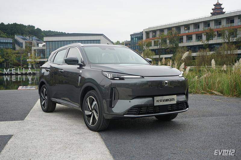 外观造型依旧在线，静态体验长安启源A06/Q05_搜狐汽车_搜狐网