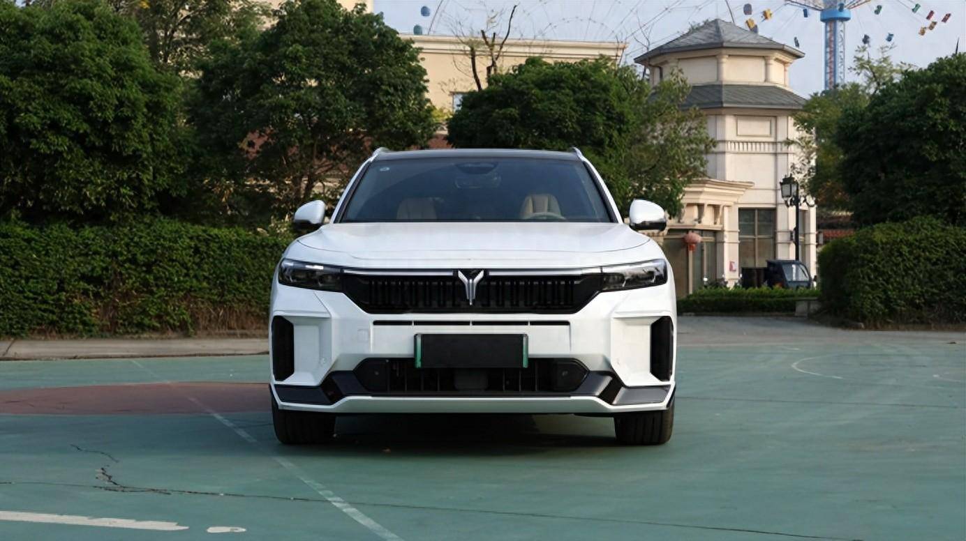 20多万买中大型SUV，新问界M7不输BBA，但这台车才更高端_搜狐汽车_搜狐网