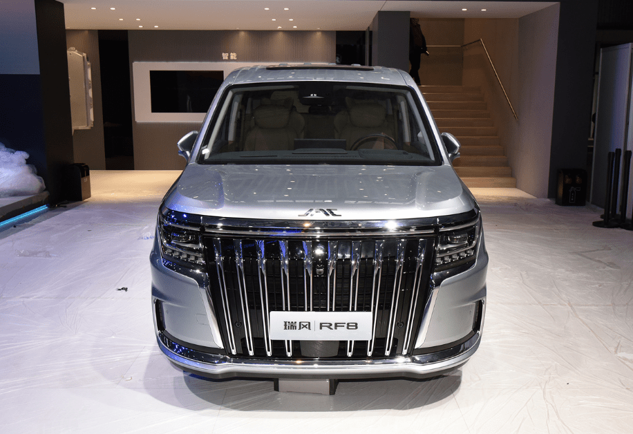 中端MPV的新老对决：江淮瑞风RF8和传祺E8_搜狐汽车_搜狐网