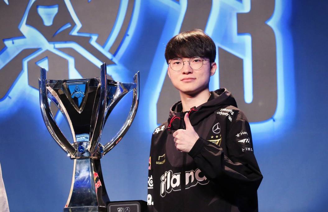 LPL被一穿四！T1零封WBG，Faker成就四冠王-搜狐大视野-搜狐新闻
