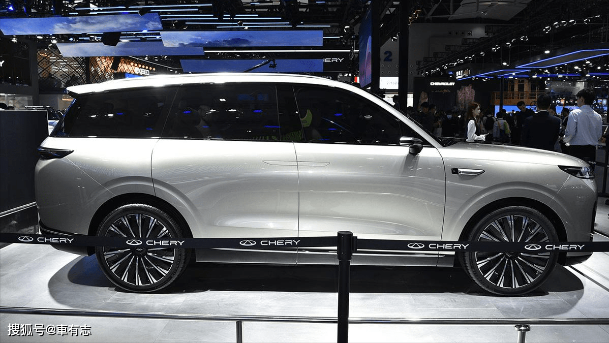 奇瑞风云T11亮相，外观霸气，内饰酷似理想L9，纯电续航200km_搜狐汽车_搜狐网